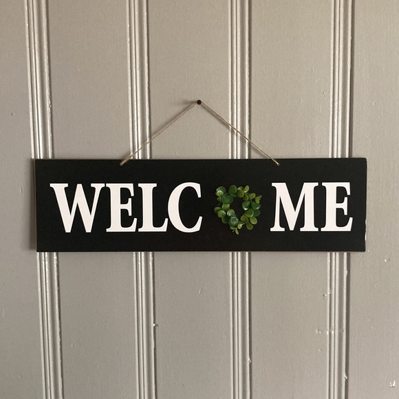 Wall Decor | Nwt Black Wooden Horizontal Welcome Decor Sign W Greenery ...